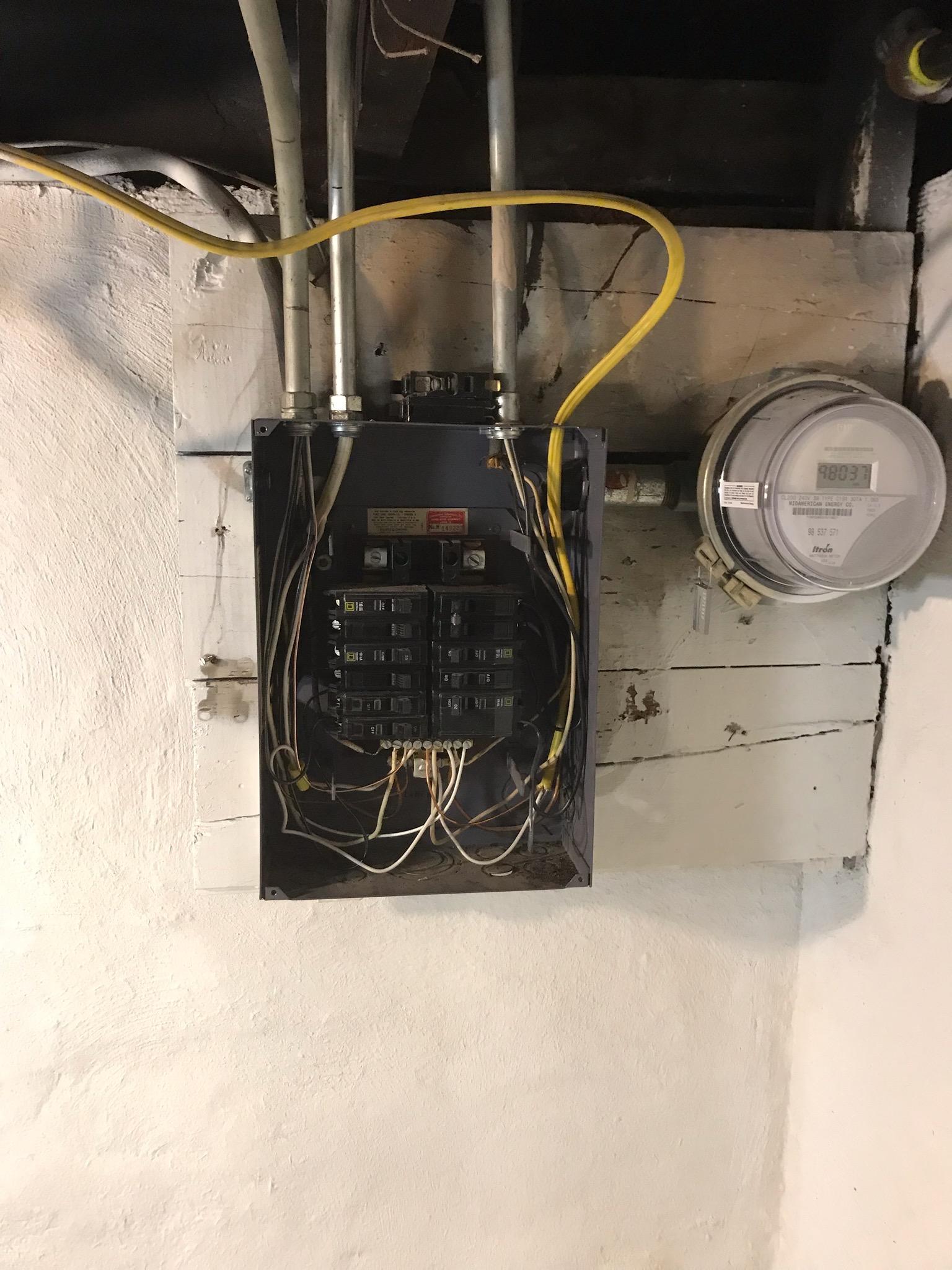 Electrical Repairs & Replacements - Lux Electric - Des Moines Electrician